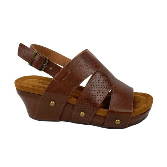 Pierre Dumas | Shoes | Pierre Dumas Whiskey Whisper Wedge Sandals ...